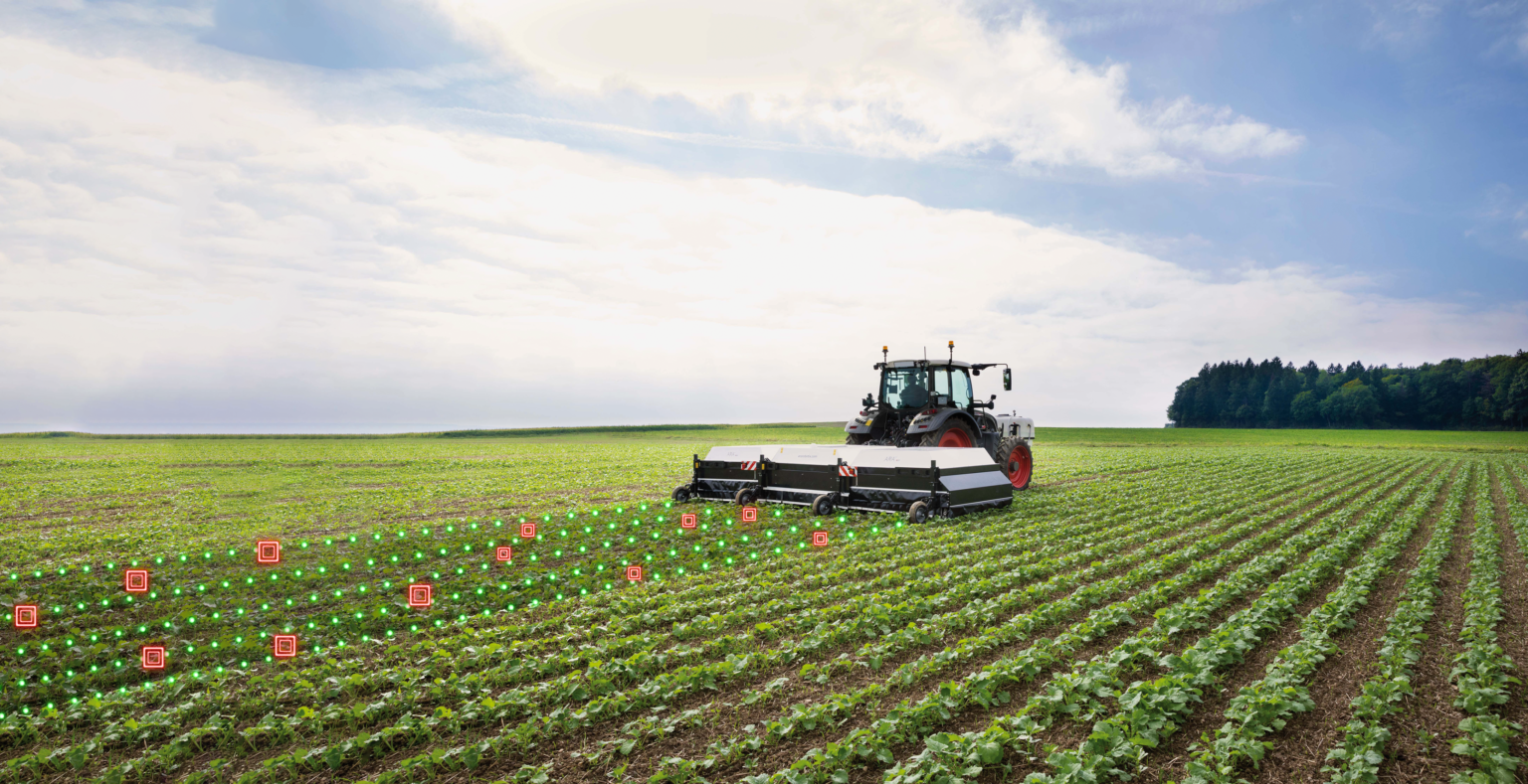 ARA Field Sprayer - Ecorobotix